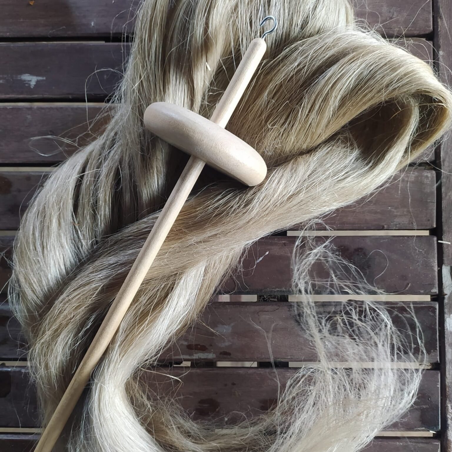 Hand hackled fine line flax fibre - Mallon Linen